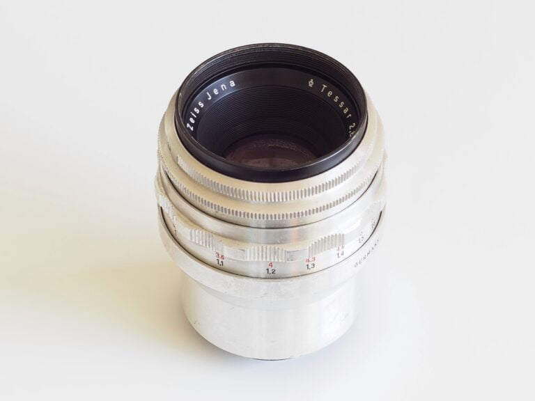 A beautiful lens from East Germany: Carl Zeiss Jena Tessar 80mm f/2.8 T ...